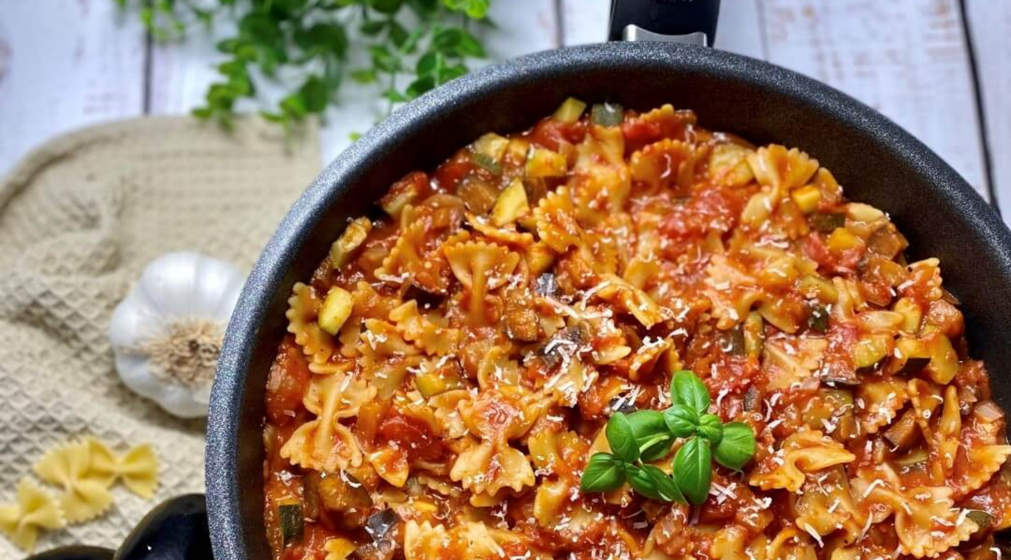 Recipe: Mediterranean One-Pot Pasta with Vegetables | Fissler